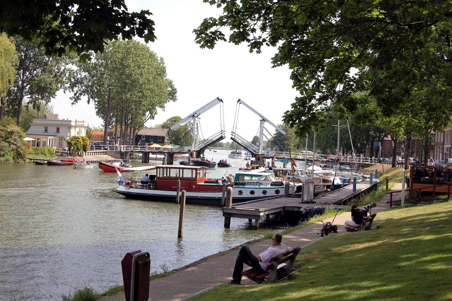 Bootsfahrt Woubrugge - Jachtwerf van der Laan